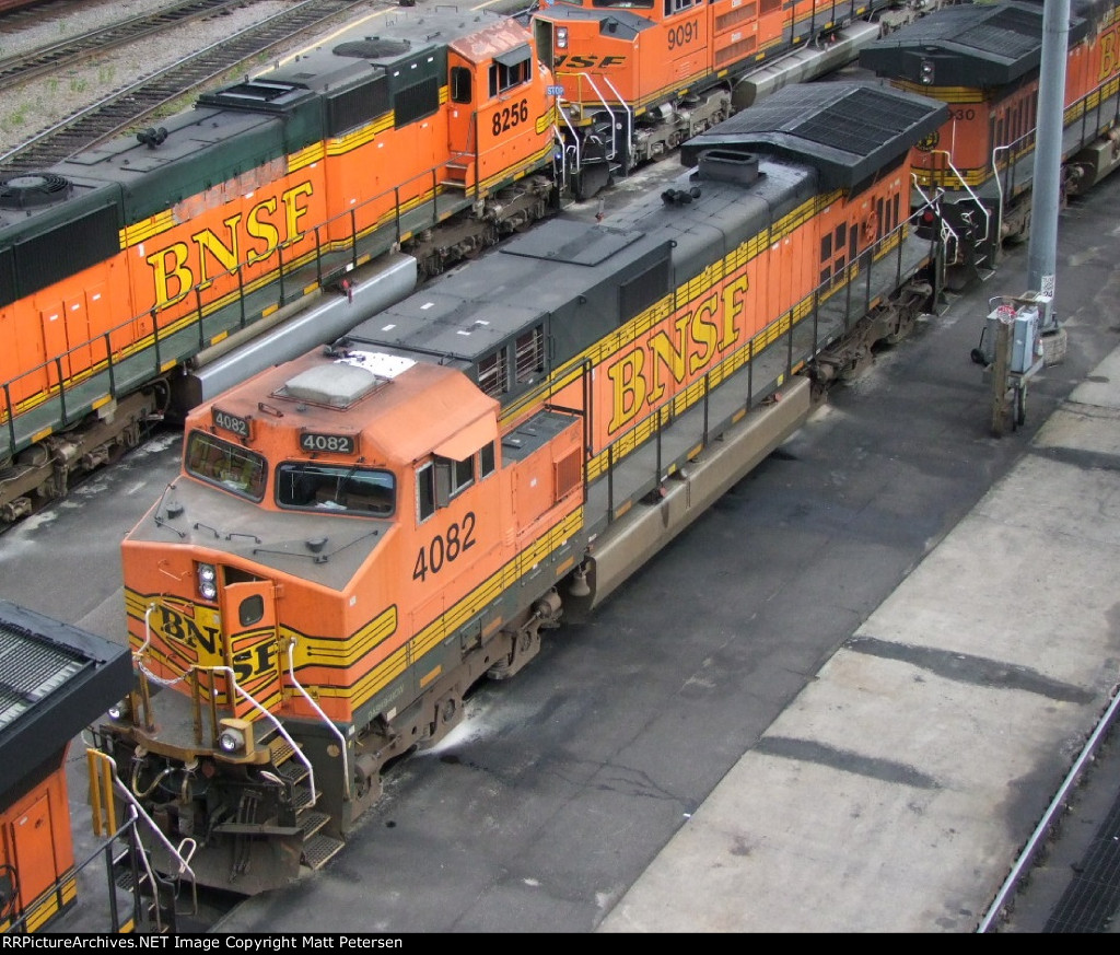 BNSF 4082